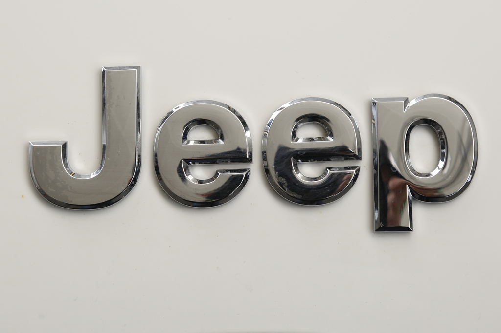 Stellantis recalls nearly 220,000 Jeep Cherokee SUVs worldwide due to ...